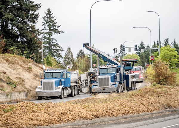 Semi-Truck Towing | Fife Service & Towing